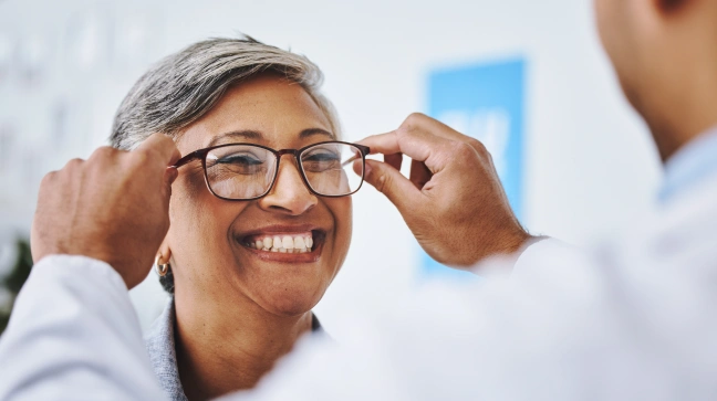 Optinova - Desde $25: Lentes y Aros | OfertaSimple Panamá