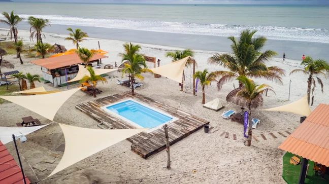 The Surf Shack - Paga $30: Pasadía Para 2 Personas | OfertaSimple Panamá